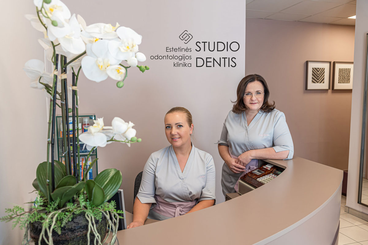 About us | Professional dental team - Studio dentis